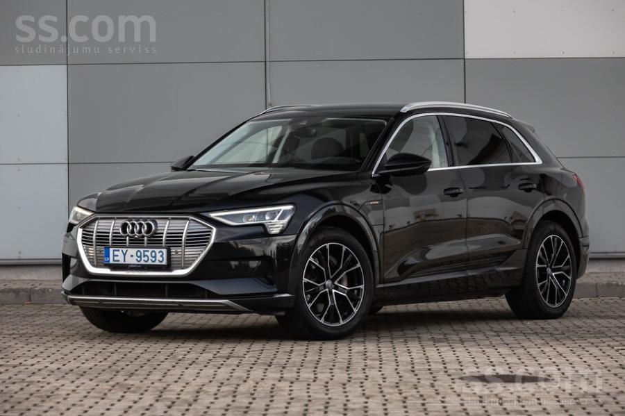 Melns Audi E-Tron 2019 Jelgava, ar dzinēja tilpumu 0.00 L un nobraukumu 0 tūkst. km par 18900 €, foto 6 vietnē AUTOMOTO.COM.LV