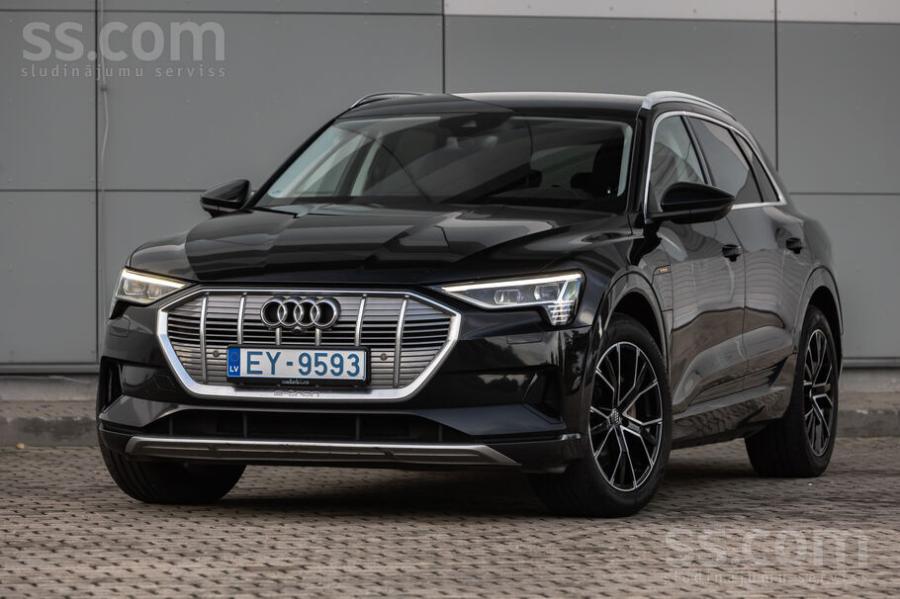 Melns Audi E-Tron 2019 Jelgava, ar dzinēja tilpumu 0.00 L un nobraukumu 0 tūkst. km par 18900 €, foto 7 vietnē AUTOMOTO.COM.LV