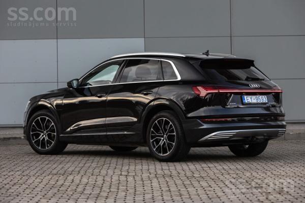 Black Audi E-Tron 2019 in Jelgava, with an engine capacity of 0.00 L and mileage of 0 thousand km for 18900 €, photo 11 on AUTOMOTO.COM.LV