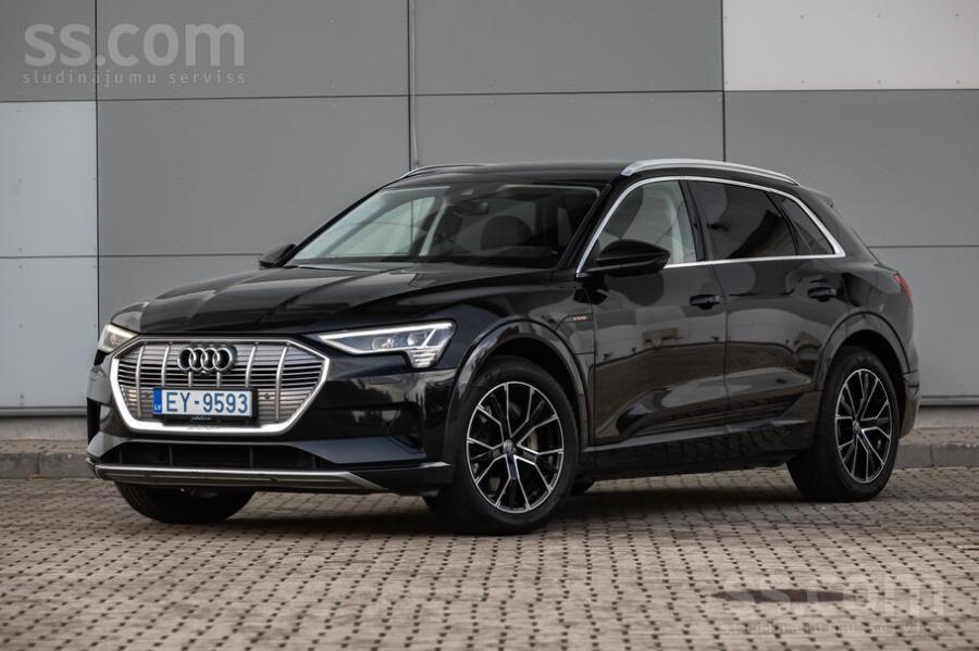 Melns Audi E-Tron 2019 Jelgava, ar dzinēja tilpumu 0.00 L un nobraukumu 0 tūkst. km par 18900 €, foto 12 vietnē AUTOMOTO.COM.LV