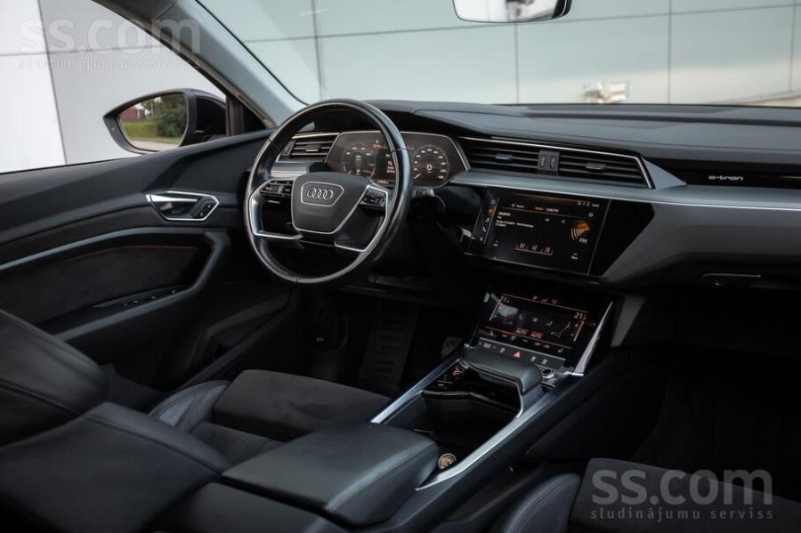 Melns Audi E-Tron 2019 Jelgava, ar dzinēja tilpumu 0.00 L un nobraukumu 0 tūkst. km par 18900 €, foto 16 vietnē AUTOMOTO.COM.LV