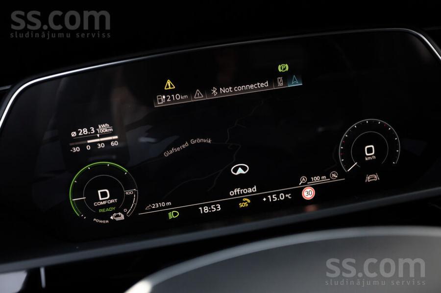 Melns Audi E-Tron 2019 Jelgava, ar dzinēja tilpumu 0.00 L un nobraukumu 0 tūkst. km par 18900 €, foto 25 vietnē AUTOMOTO.COM.LV