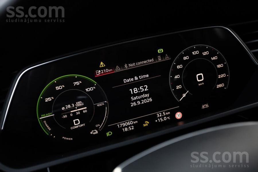 Melns Audi E-Tron 2019 Jelgava, ar dzinēja tilpumu 0.00 L un nobraukumu 0 tūkst. km par 18900 €, foto 32 vietnē AUTOMOTO.COM.LV