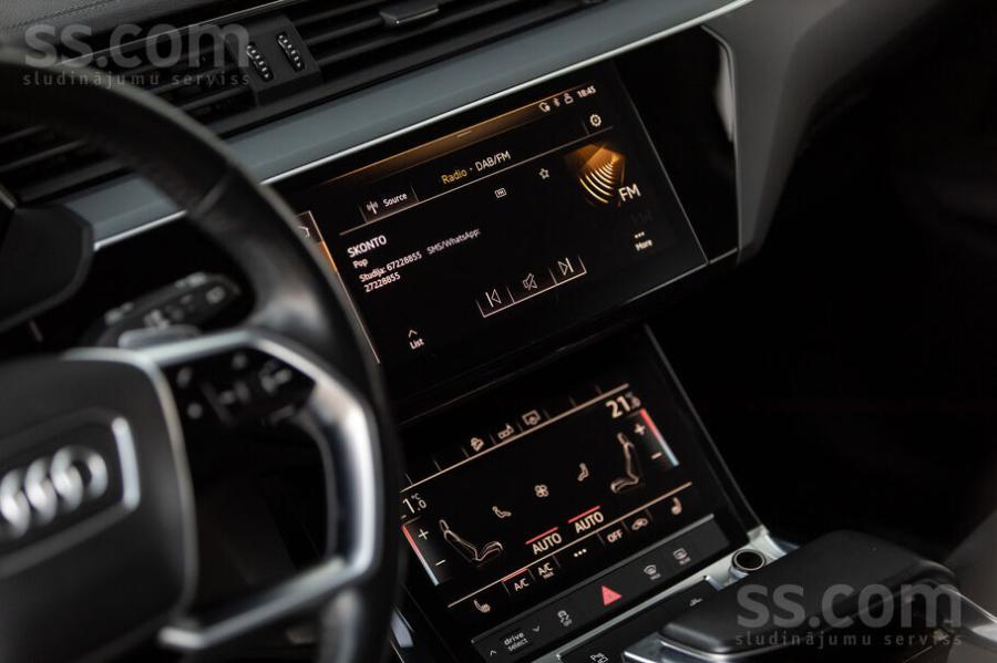 Melns Audi E-Tron 2019 Jelgava, ar dzinēja tilpumu 0.00 L un nobraukumu 0 tūkst. km par 18900 €, foto 35 vietnē AUTOMOTO.COM.LV