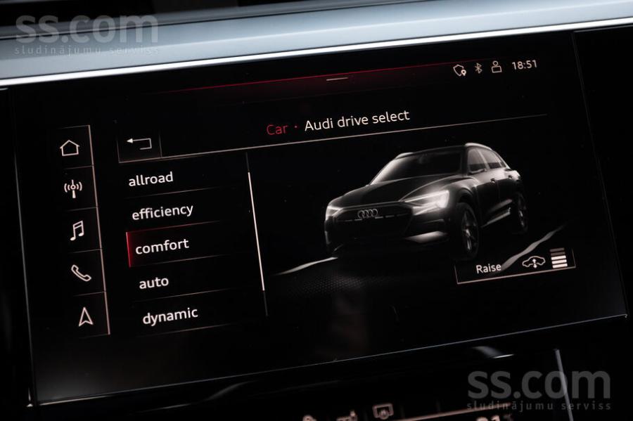 Melns Audi E-Tron 2019 Jelgava, ar dzinēja tilpumu 0.00 L un nobraukumu 0 tūkst. km par 18900 €, foto 36 vietnē AUTOMOTO.COM.LV