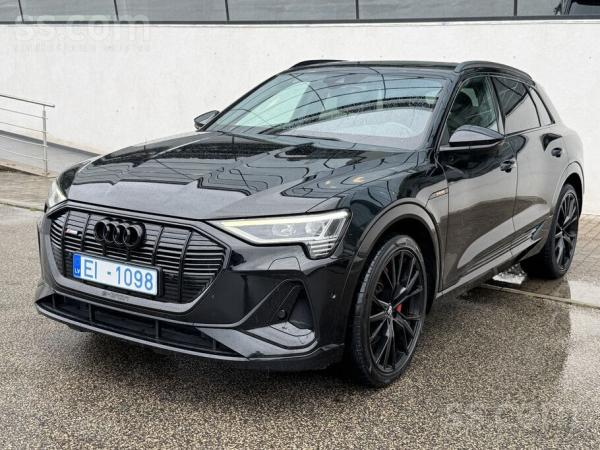 Audi E-Tron 2019 in Riga on AUTOMOTO.COM.LV Black Audi E-Tron 2019 in Riga, with an engine capacity of 0.00 L and mileage of 0 thousand km for 20490 €, photo 1 on AUTOMOTO.COM.LV