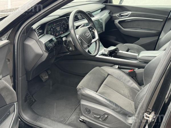 Audi E-Tron 2019 in Riga on AUTOMOTO.COM.LV Black Audi E-Tron 2019 in Riga, with an engine capacity of 0.00 L and mileage of 0 thousand km for 20490 €, photo 6 on AUTOMOTO.COM.LV