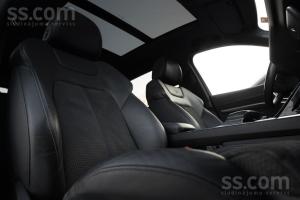 Black Audi E-Tron 2020 in Jelgava, with an engine capacity of 0.00 L and mileage of 152 thousand km for 28500 €, photo 12 on AUTOMOTO.COM.LV