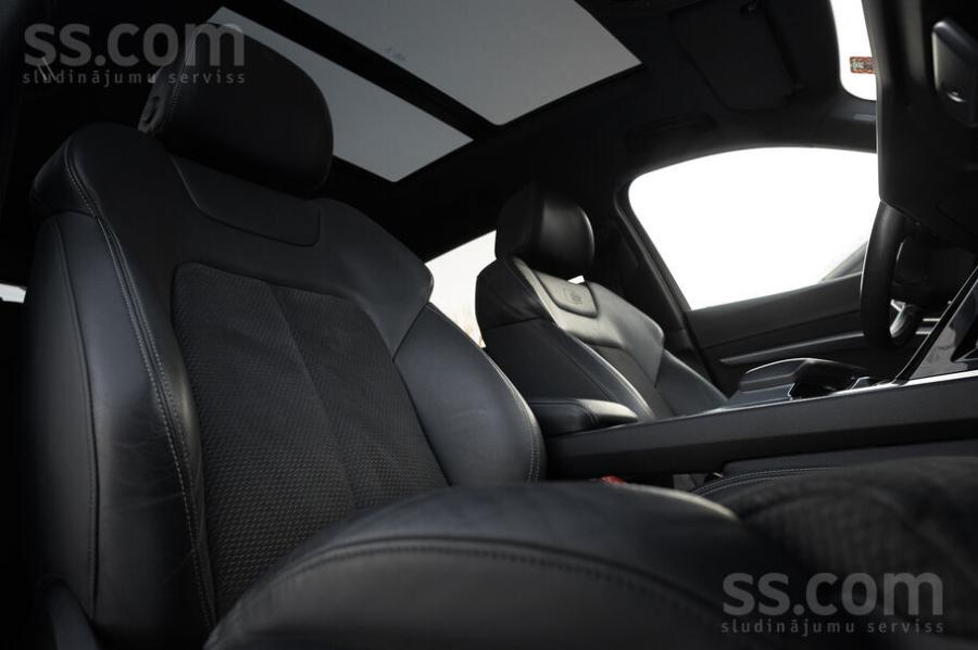 Black Audi E-Tron 2020 in Jelgava, with an engine capacity of 0.00 L and mileage of 152 thousand km for 28500 €, photo 12 on AUTOMOTO.COM.LV
