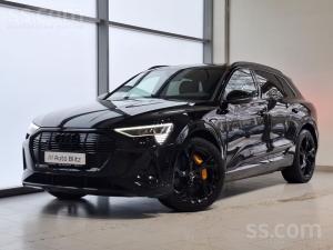 Черный Ауди E-Tron 2020 в Рига, объемом двигателя 0.00 л и пробегом 80 тыс. км за 31900 €, фото  на AUTOMOTO.COM.LV