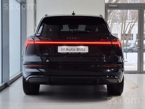 Melns Audi E-Tron 2020 Rīga, ar dzinēja tilpumu 0.00 L un nobraukumu 80 tūkst. km par 31900 €, foto 3 vietnē AUTOMOTO.COM.LV
