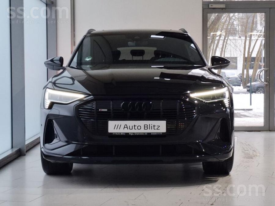 Melns Audi E-Tron 2020 Rīga, ar dzinēja tilpumu 0.00 L un nobraukumu 80 tūkst. km par 31900 €, foto 4 vietnē AUTOMOTO.COM.LV