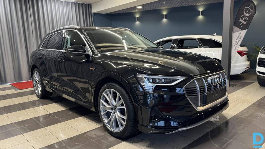 Black Audi E-Tron 2020 in Marupe, with an engine capacity of 0.00 L and mileage of 107 thousand km for 26990 €, photo 2 on AUTOMOTO.COM.LV
