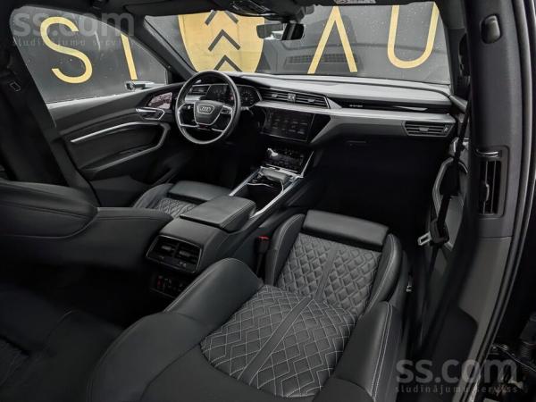 Melns Audi E-Tron 2020 Tukums, ar dzinēja tilpumu 0.00 L un nobraukumu 141 tūkst. km par 29990 €, foto 5 vietnē AUTOMOTO.COM.LV