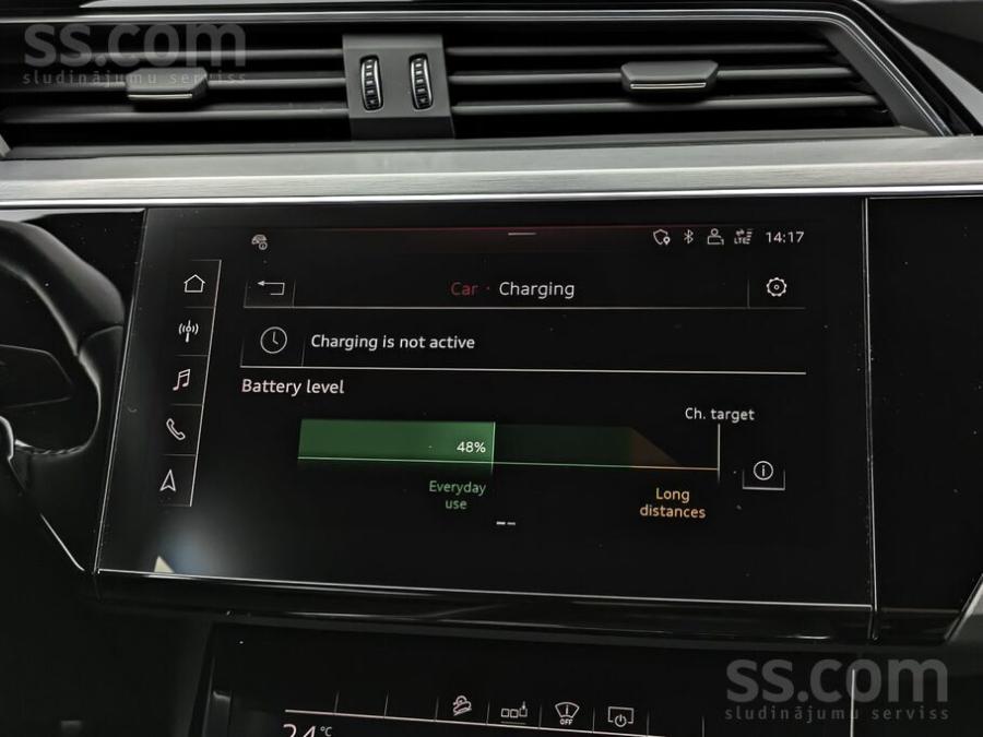 Черный Ауди E-Tron 2020 в Тукумс, объемом двигателя 0.00 л и пробегом 141 тыс. км за 29990 €, фото 22 на AUTOMOTO.COM.LV