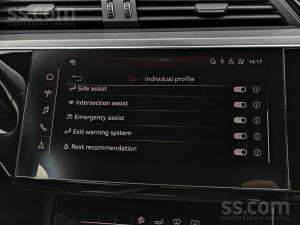 Черный Ауди E-Tron 2020 в Тукумс, объемом двигателя 0.00 л и пробегом 141 тыс. км за 29990 €, фото 29 на AUTOMOTO.COM.LV