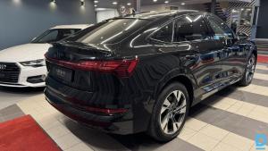 Black Audi E-Tron 2020 in Marupe, with an engine capacity of 0.00 L and mileage of 122 thousand km for 27990 €, photo 3 on AUTOMOTO.COM.LV