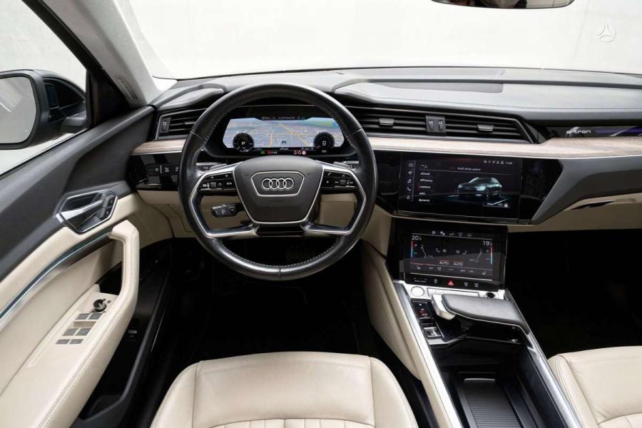 Melns Audi E-Tron 2020 Viļņa, ar dzinēja tilpumu 0.00 L un nobraukumu 102 tūkst. km par 27900 €, foto 25 vietnē AUTOMOTO.COM.LV