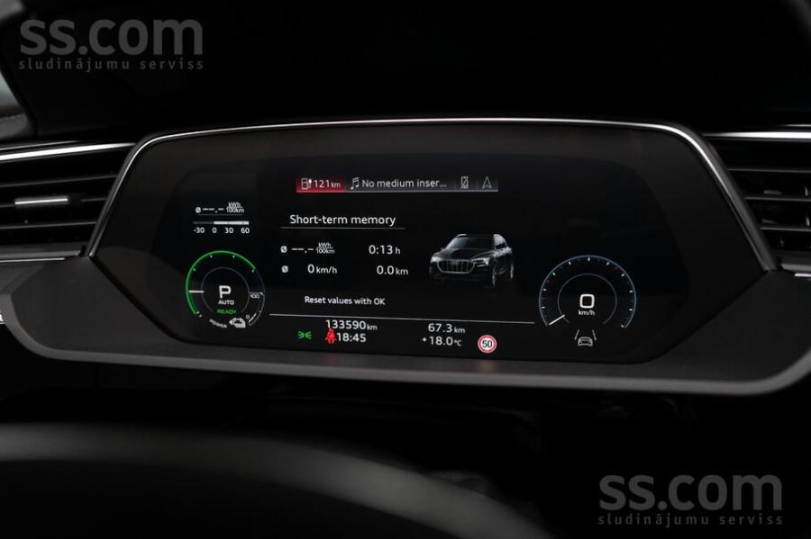 Melns Audi E-Tron 2020 Rīga, ar dzinēja tilpumu 0.00 L un nobraukumu 134 tūkst. km par 25490 €, foto 28 vietnē AUTOMOTO.COM.LV