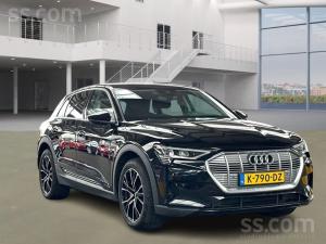 Black Audi E-Tron 2020 in Riga, with an engine capacity of 0.00 L and mileage of 65 thousand km for 25900 €, photo 3 on AUTOMOTO.COM.LV