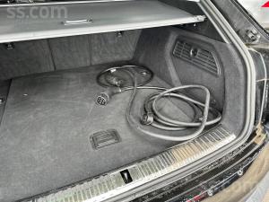 Black Audi E-Tron 2020 in Riga, with an engine capacity of 0.00 L and mileage of 65 thousand km for 25900 €, photo 18 on AUTOMOTO.COM.LV