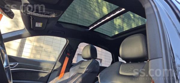 Melns Audi E-Tron 2020 Rīga, ar dzinēja tilpumu 0.00 L un nobraukumu 100 tūkst. km par 30700 €, foto 10 vietnē AUTOMOTO.COM.LV