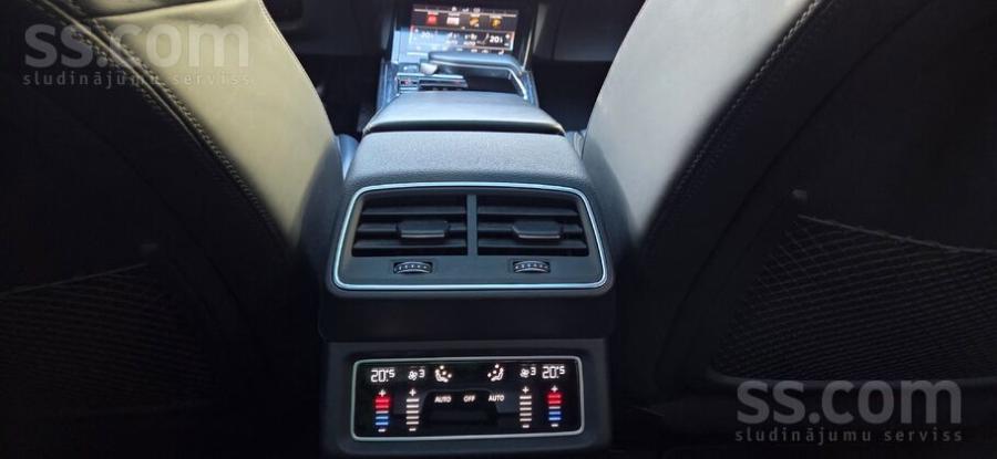 Black Audi E-Tron 2020 in Riga, with an engine capacity of 0.00 L and mileage of 100 thousand km for 30700 €, photo 17 on AUTOMOTO.COM.LV