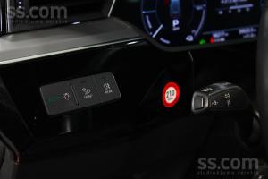 Черный Ауди E-Tron 2020 в Рига, объемом двигателя 0.00 л и пробегом 65 тыс. км за 35000 €, фото 10 на AUTOMOTO.COM.LV