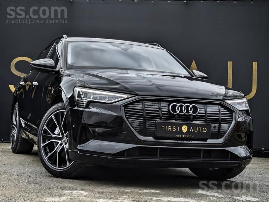 Melns Audi E-Tron 2020 Tukums, ar dzinēja tilpumu 0.00 L un nobraukumu 157 tūkst. km par 21500 €, foto 1 vietnē AUTOMOTO.COM.LV