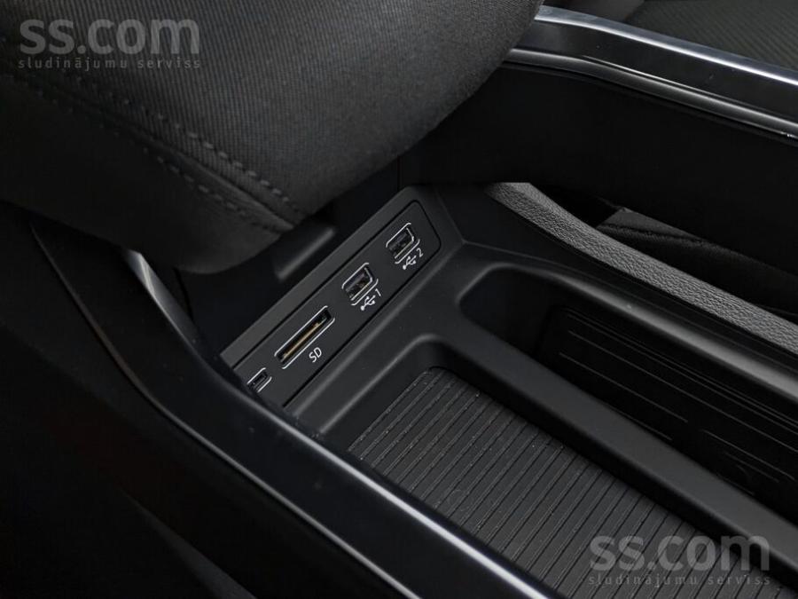 Melns Audi E-Tron 2020 Tukums, ar dzinēja tilpumu 0.00 L un nobraukumu 157 tūkst. km par 21500 €, foto 26 vietnē AUTOMOTO.COM.LV