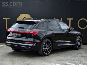 Melns Audi E-Tron 2020 Tukums, ar dzinēja tilpumu 0.00 L un nobraukumu 157 tūkst. km par 21500 €, foto 29 vietnē AUTOMOTO.COM.LV