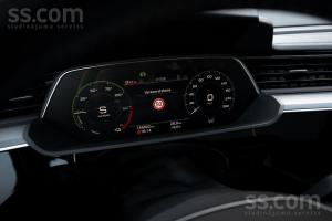 Black Audi E-Tron 2020 in Jelgava, with an engine capacity of 0.00 L and mileage of 157 thousand km for 22000 €, photo 19 on AUTOMOTO.COM.LV