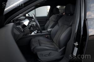 Black Audi E-Tron 2020 in Jelgava, with an engine capacity of 0.00 L and mileage of 157 thousand km for 22000 €, photo 25 on AUTOMOTO.COM.LV