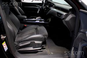 Melns Audi E-Tron 2020 Rīga, ar dzinēja tilpumu 0.00 L un nobraukumu 65 tūkst. km par 35000 €, foto 20 vietnē AUTOMOTO.COM.LV