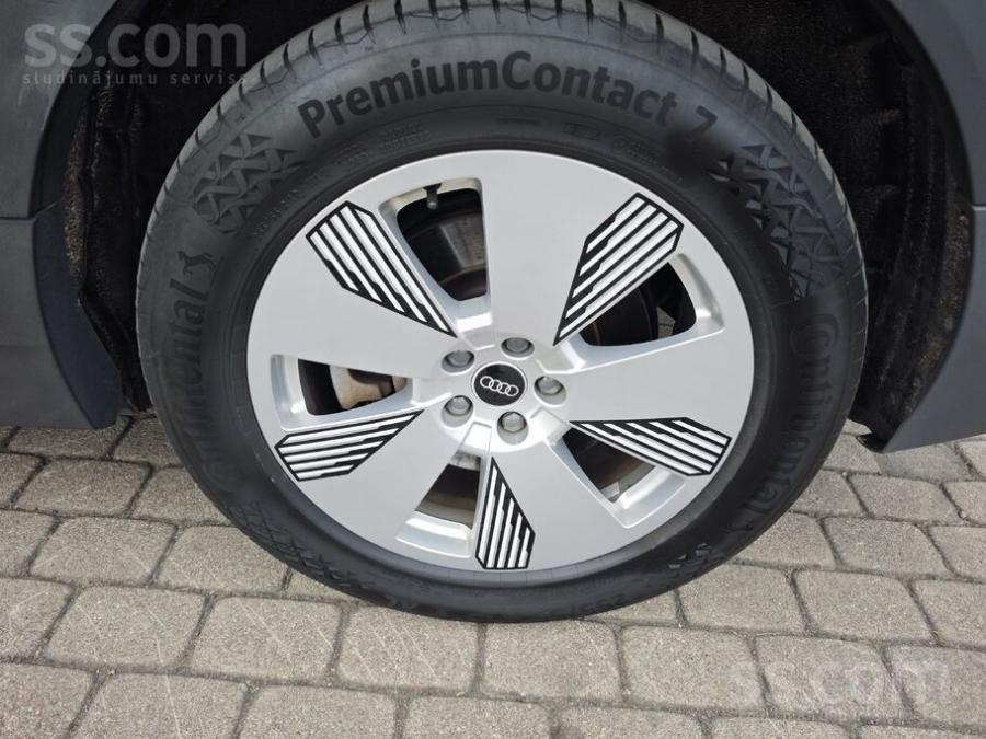 Melns Audi E-Tron 2020 Rīga, ar dzinēja tilpumu 0.00 L un nobraukumu 178 tūkst. km par 23550 €, foto 15 vietnē AUTOMOTO.COM.LV