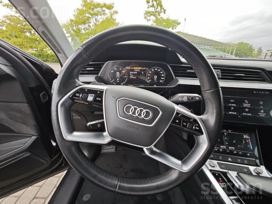 Melns Audi E-Tron 2020 Rīga, ar dzinēja tilpumu 0.00 L un nobraukumu 178 tūkst. km par 23550 €, foto 17 vietnē AUTOMOTO.COM.LV