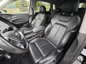 Melns Audi E-Tron 2020 Rīga, ar dzinēja tilpumu 0.00 L un nobraukumu 178 tūkst. km par 23550 €, foto 18 vietnē AUTOMOTO.COM.LV