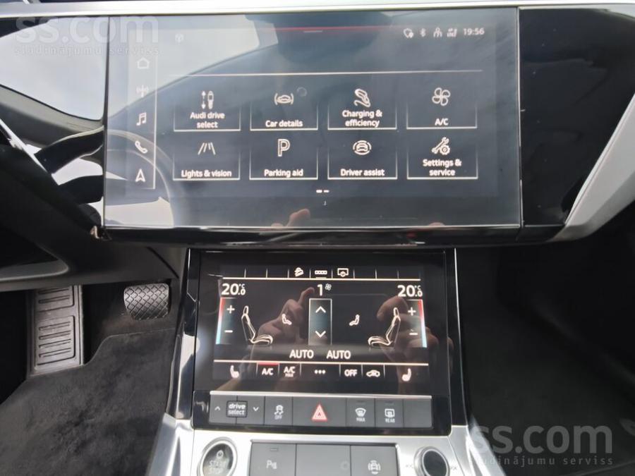 Melns Audi E-Tron 2020 Rīga, ar dzinēja tilpumu 0.00 L un nobraukumu 178 tūkst. km par 23550 €, foto 29 vietnē AUTOMOTO.COM.LV