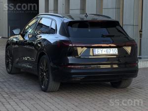 Melns Audi E-Tron 2020 Rīga, ar dzinēja tilpumu 0.00 L un nobraukumu 137 tūkst. km par 24900 €, foto 7 vietnē AUTOMOTO.COM.LV