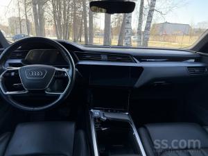 Melns Audi E-Tron 2020 Rīga, ar dzinēja tilpumu 0.00 L un nobraukumu 137 tūkst. km par 24900 €, foto 19 vietnē AUTOMOTO.COM.LV