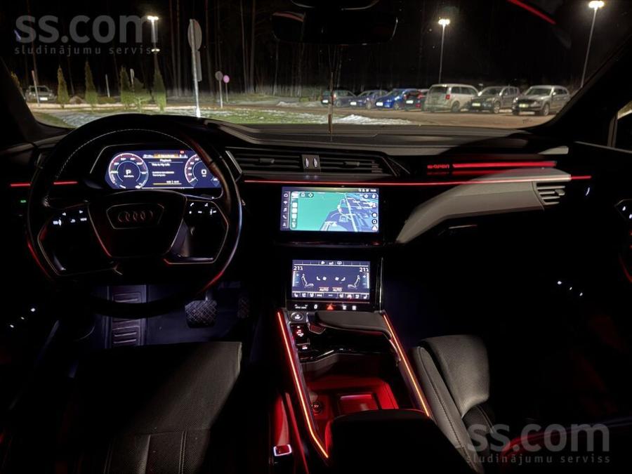 Melns Audi E-Tron 2020 Rīga, ar dzinēja tilpumu 0.00 L un nobraukumu 137 tūkst. km par 24900 €, foto 20 vietnē AUTOMOTO.COM.LV