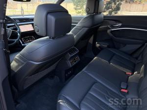 Melns Audi E-Tron 2020 Rīga, ar dzinēja tilpumu 0.00 L un nobraukumu 137 tūkst. km par 24900 €, foto 21 vietnē AUTOMOTO.COM.LV