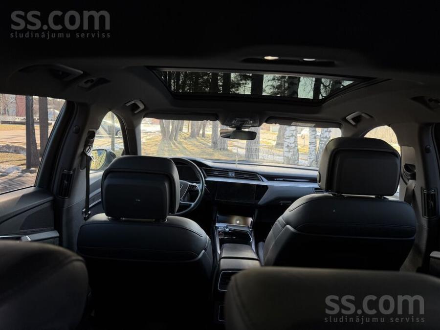 Melns Audi E-Tron 2020 Rīga, ar dzinēja tilpumu 0.00 L un nobraukumu 137 tūkst. km par 24900 €, foto 22 vietnē AUTOMOTO.COM.LV
