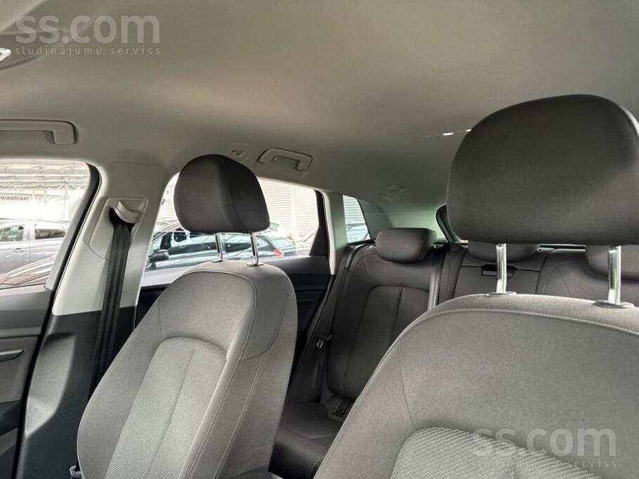 Black Audi E-Tron 2020 in Riga, with an engine capacity of 0.00 L and mileage of 65 thousand km for 25900 €, photo 13 on AUTOMOTO.COM.LV