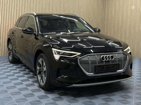 Black Audi E-Tron 2020 in Marijampole, with an engine capacity of 0.00 L and mileage of 76 thousand km for 27000 €, photo 1 on AUTOMOTO.COM.LV