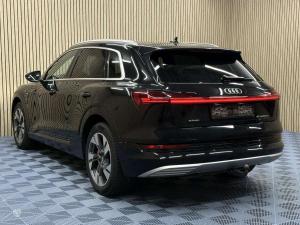 Черный Ауди E-Tron 2020 в Мариямполе, объемом двигателя 0.00 л и пробегом 76 тыс. км за 27000 €, фото 7 на AUTOMOTO.COM.LV