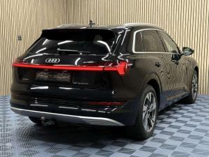 Черный Ауди E-Tron 2020 в Мариямполе, объемом двигателя 0.00 л и пробегом 76 тыс. км за 27000 €, фото 9 на AUTOMOTO.COM.LV