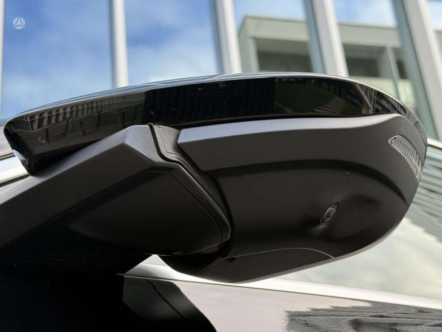 Черный Ауди E-Tron 2020 в Вильнюс, объемом двигателя 0.00 л и пробегом 140 тыс. км за 26290 €, фото 11 на AUTOMOTO.COM.LV