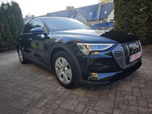Melns Audi E-Tron 2020 Jelgava, ar dzinēja tilpumu 0.00 L un nobraukumu 179 tūkst. km par 22000 €, foto 8 vietnē AUTOMOTO.COM.LV