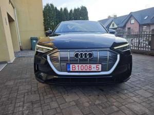 Melns Audi E-Tron 2020 Jelgava, ar dzinēja tilpumu 0.00 L un nobraukumu 179 tūkst. km par 22000 €, foto 9 vietnē AUTOMOTO.COM.LV